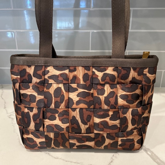 Harveys | Bags | Harveys Seatbelt Large Leopard Animal Print Tote Bag ...